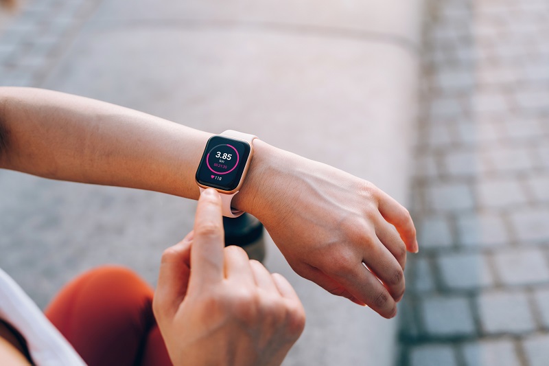 Jak działają smartwatche oraz inteligentne zegarki?